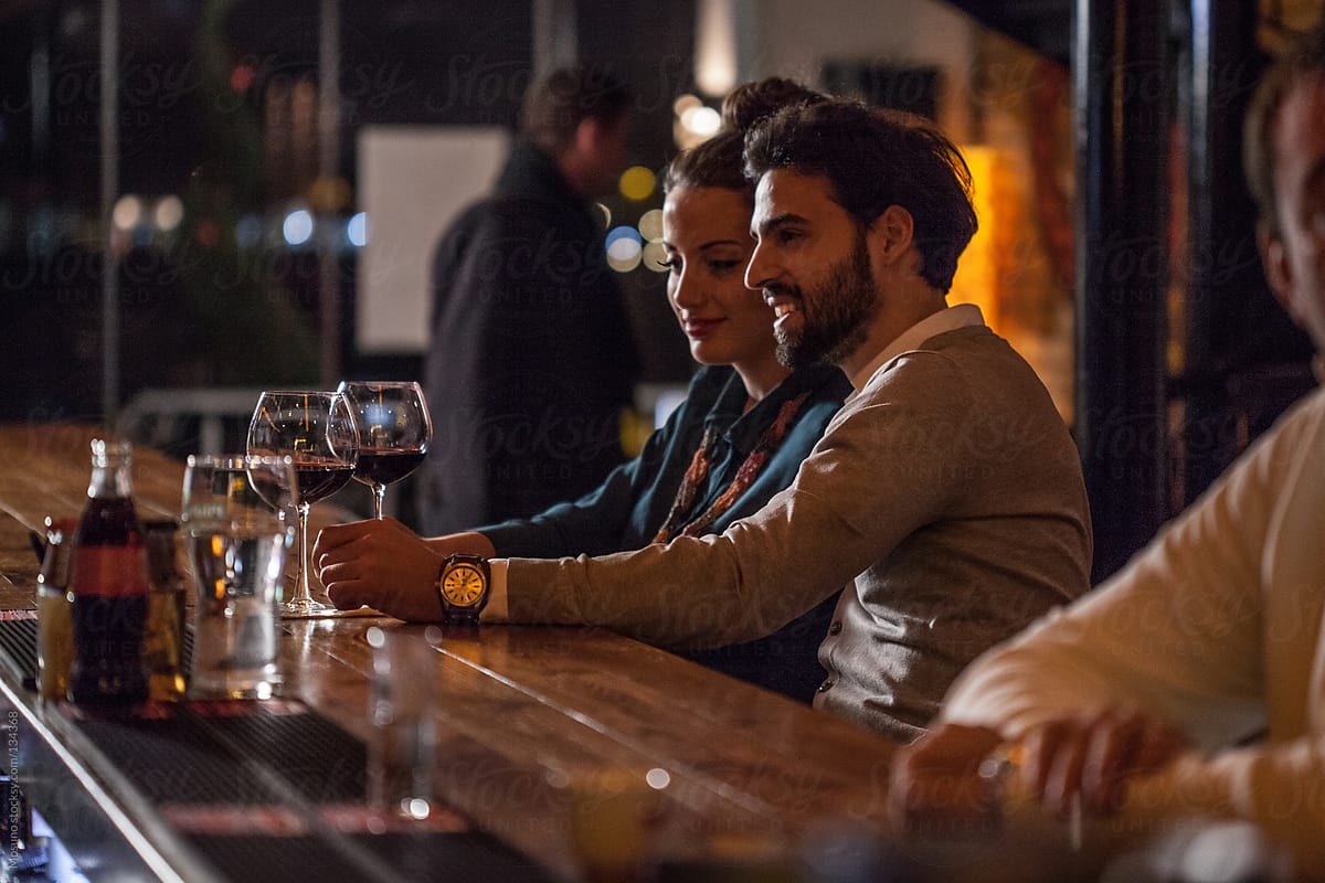 People At The Bar Del Colaborador De Stocksy Mosuno Stocksy