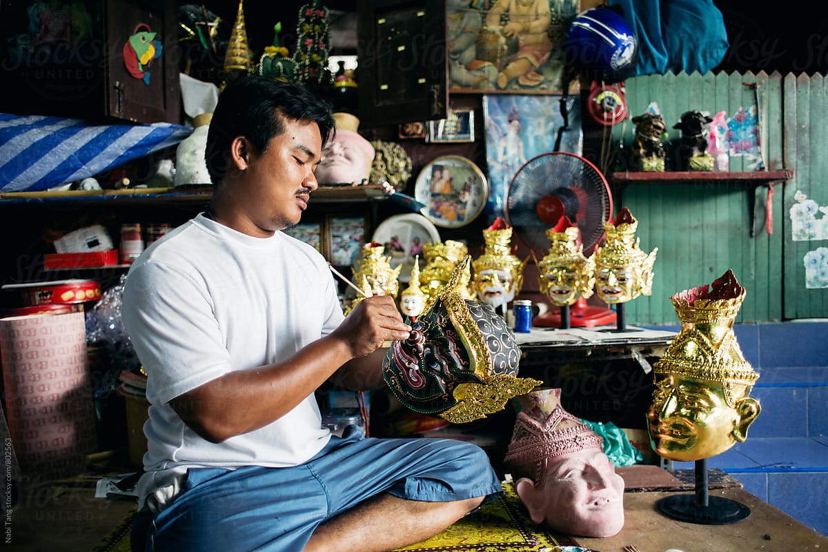 "Local Artist Painting 'Hua Khon' Traditional Mask For Thai Performing ...