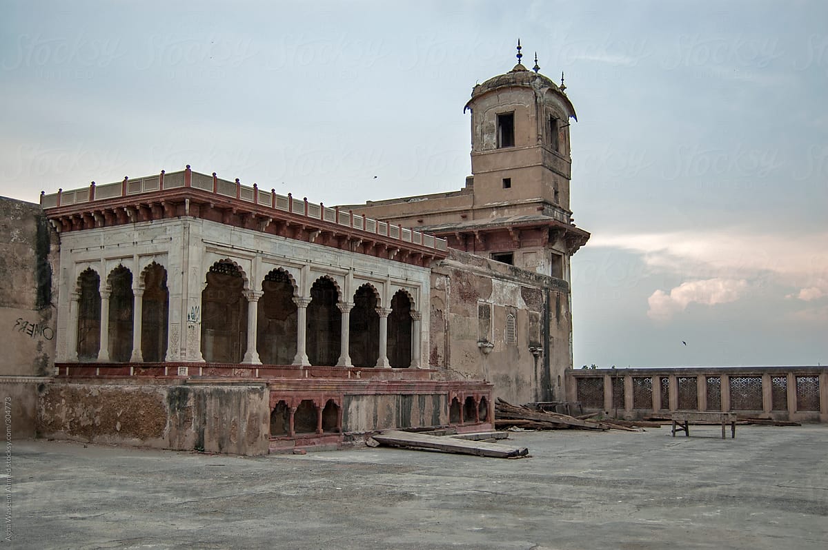 "A Building Structure Inside Shahi Qilla , Lahore ( Lahore Fort)" by ...